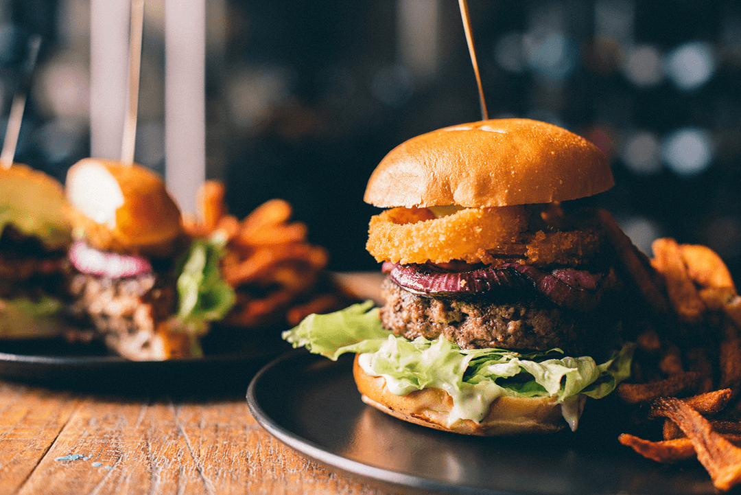 Découvrez nos menus : déjeuner, dîner et souper gourmands | OMG Resto ...